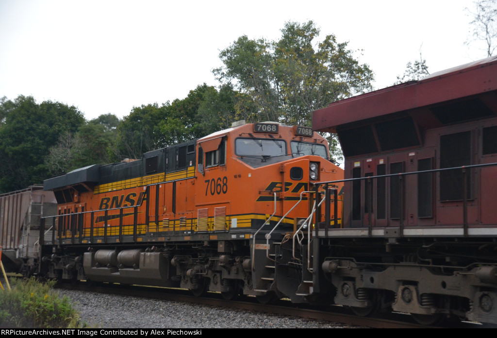 BNSF 7068